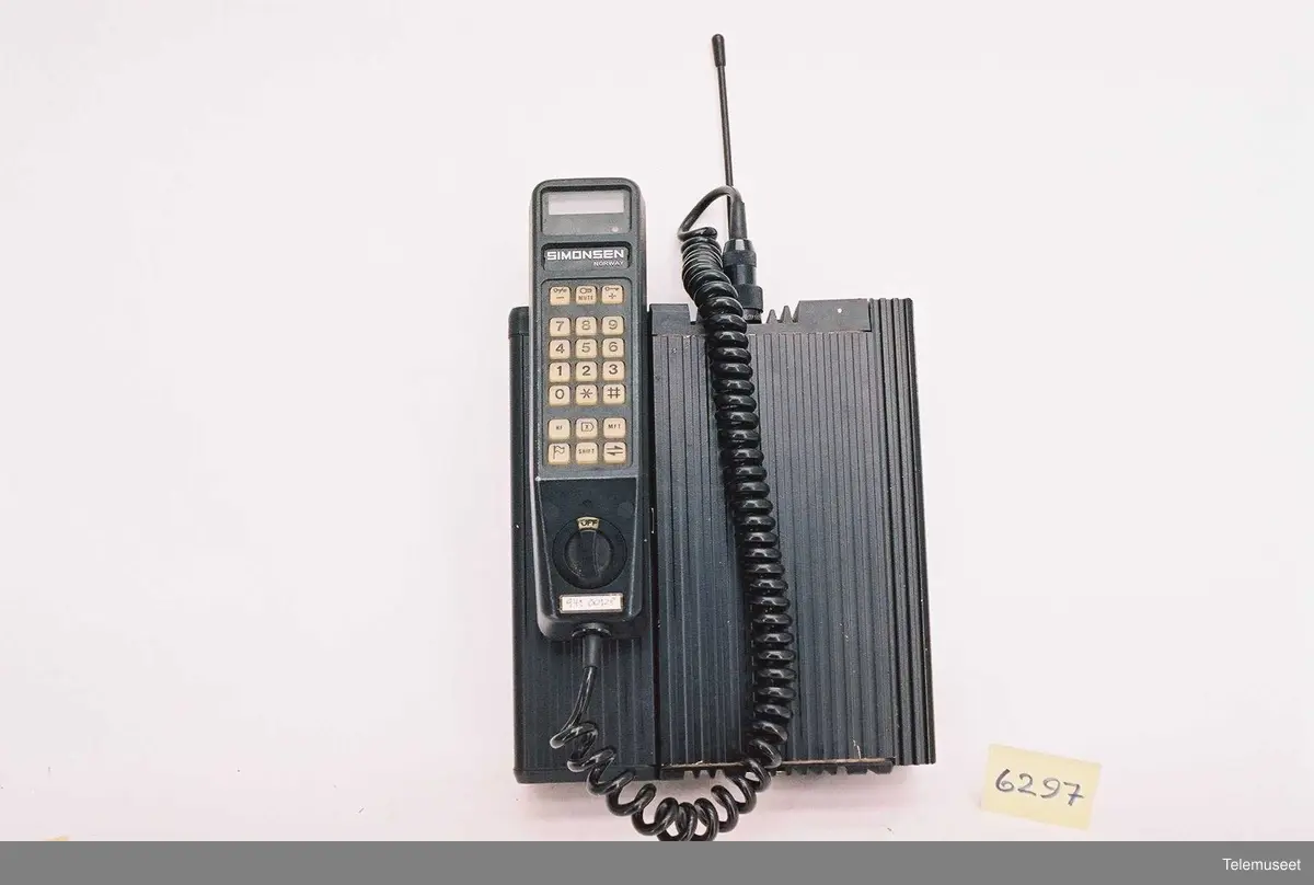 Mobiltelefon - Norsk Teknisk Museum / DigitaltMuseum