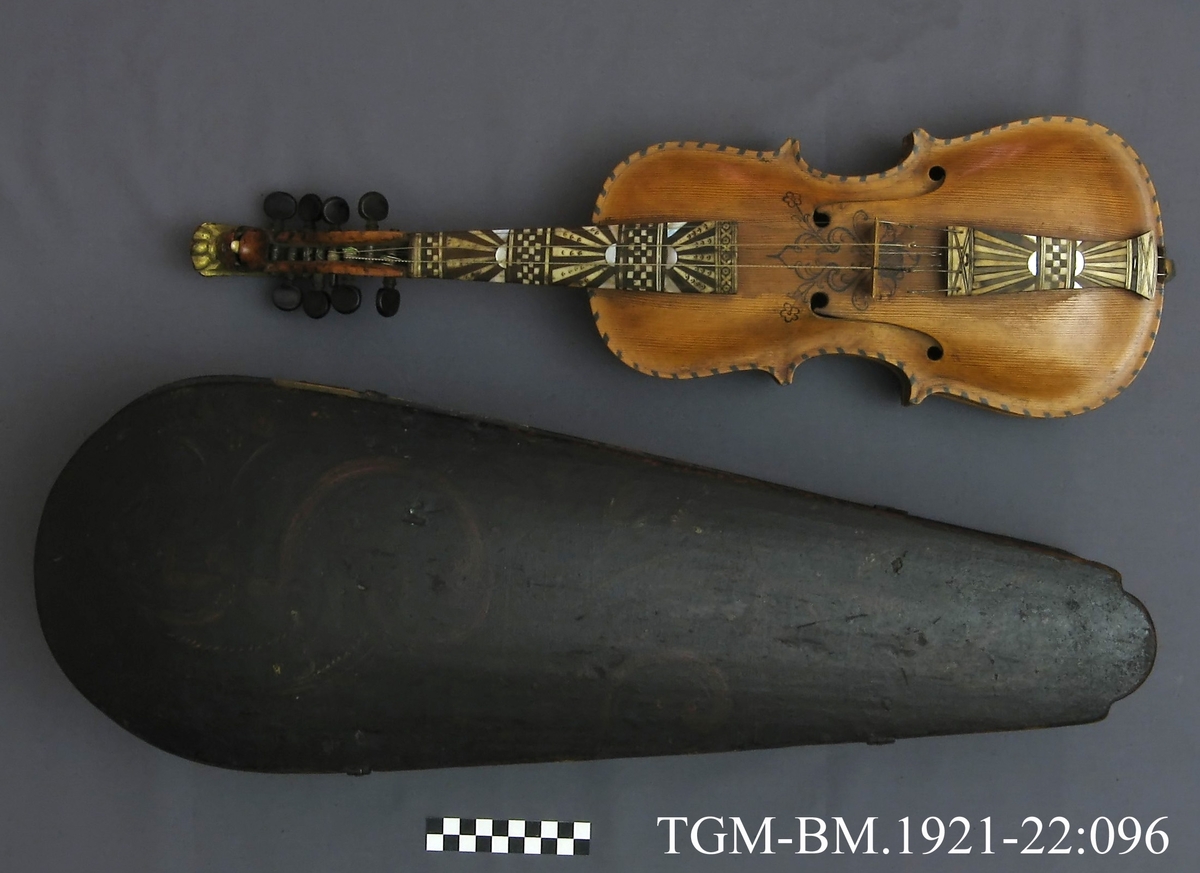 Hardingfele - Telemark Museum / DigitaltMuseum