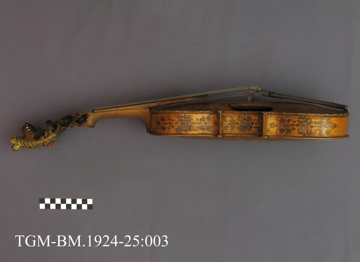 Hardingfele - Telemark Museum / DigitaltMuseum