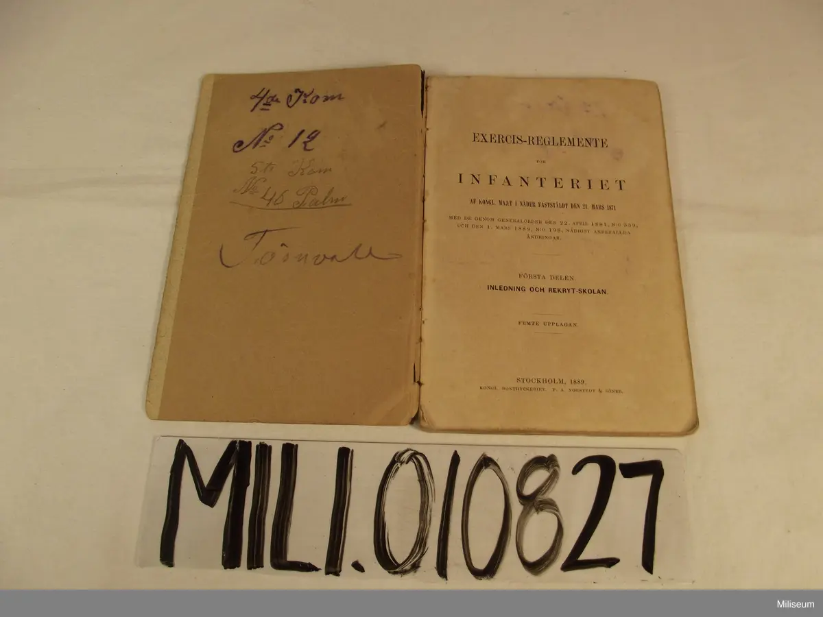 Bok "Exercis-reglemente för Infanteriet" - Miliseum / DigitaltMuseum