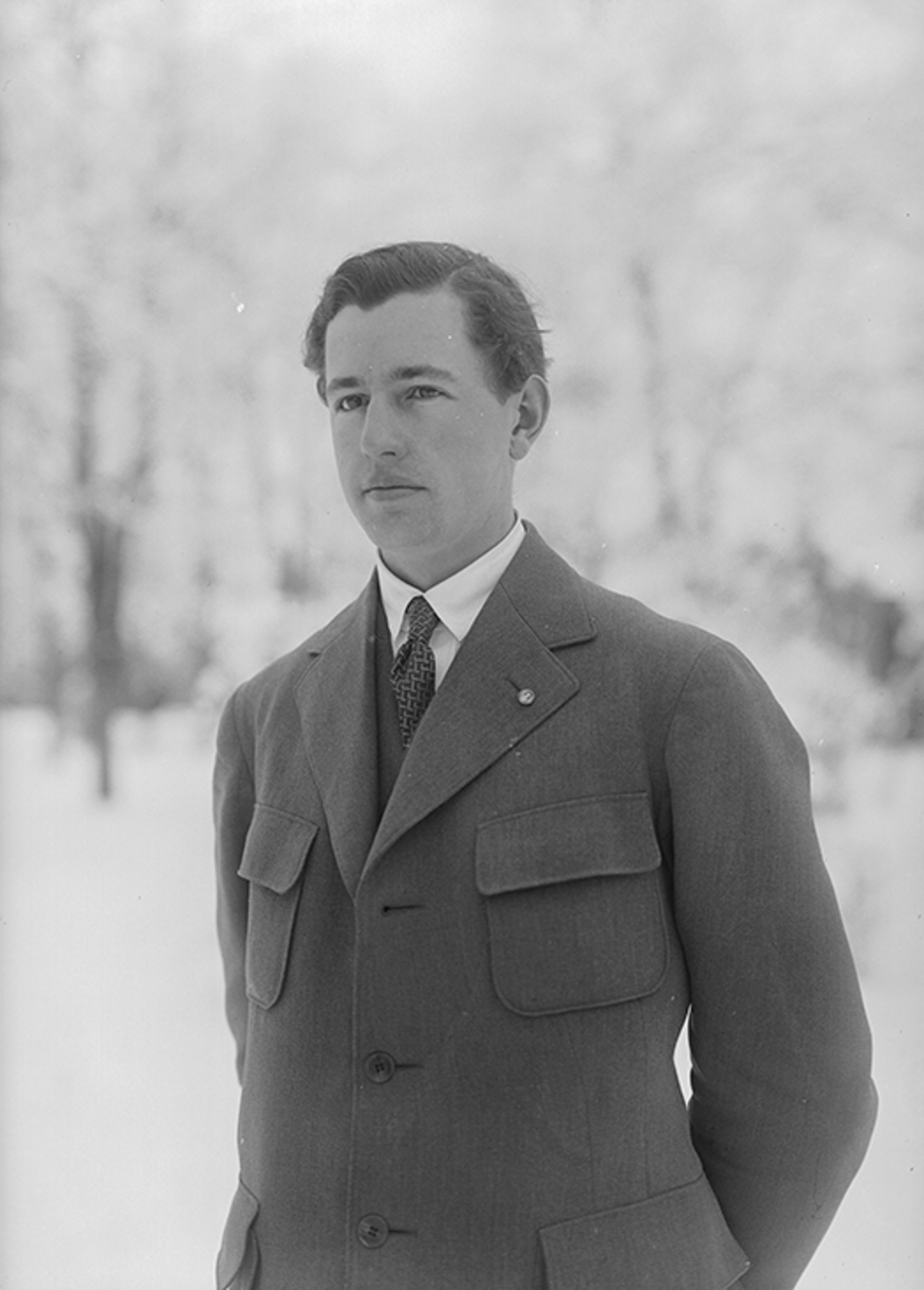 Porträtt av flygingenjör Johan Aschan, civilmilitär. - Flygvapenmuseum ...