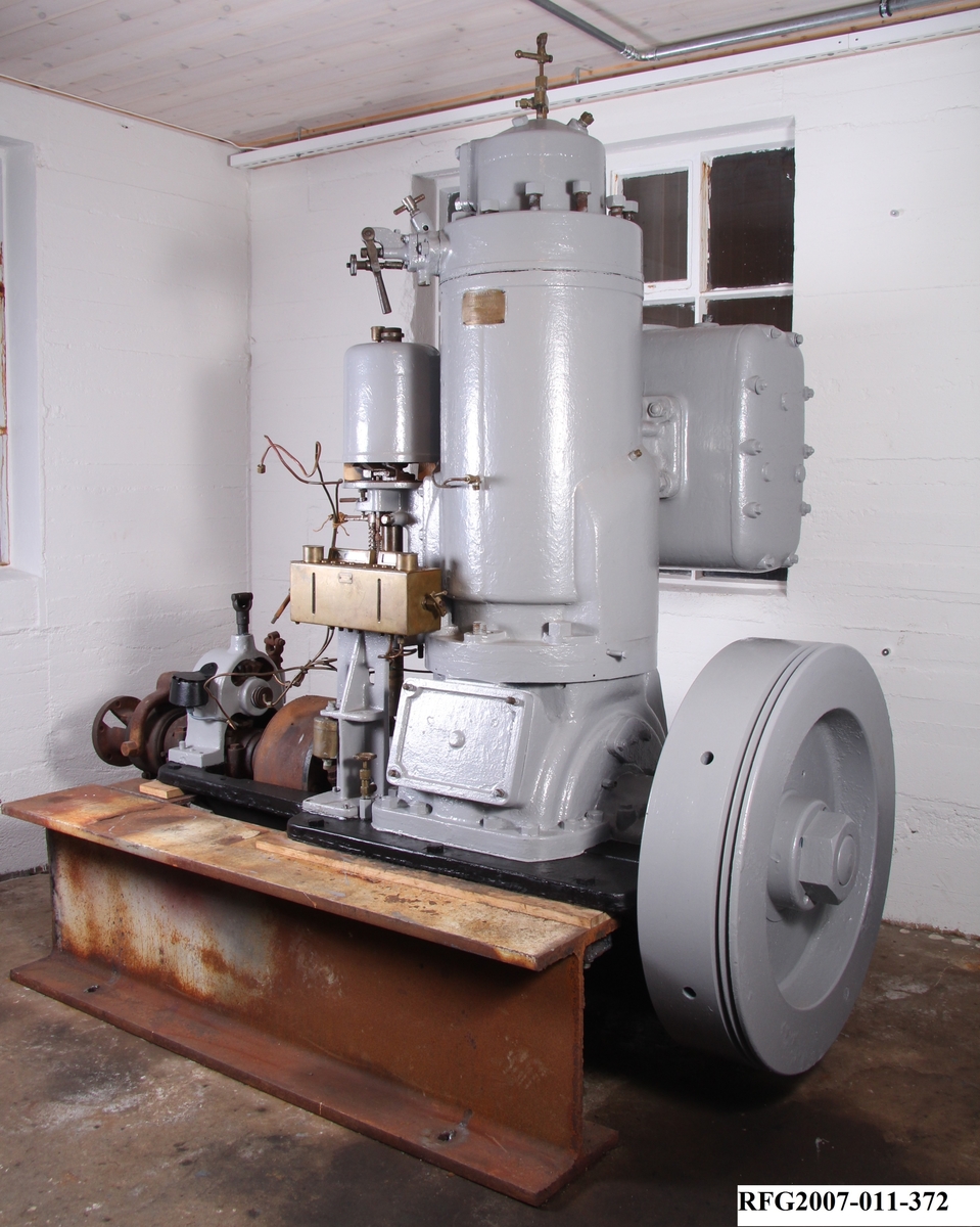 Båtmotor - Ryfylkemuseet / DigitaltMuseum