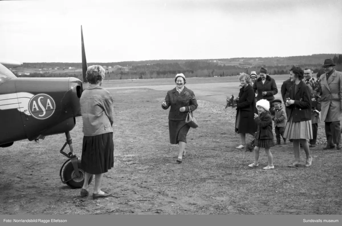 Inger Eriksson, Sveriges yngsta flygarflicka, flög mellan Jönköping och ...