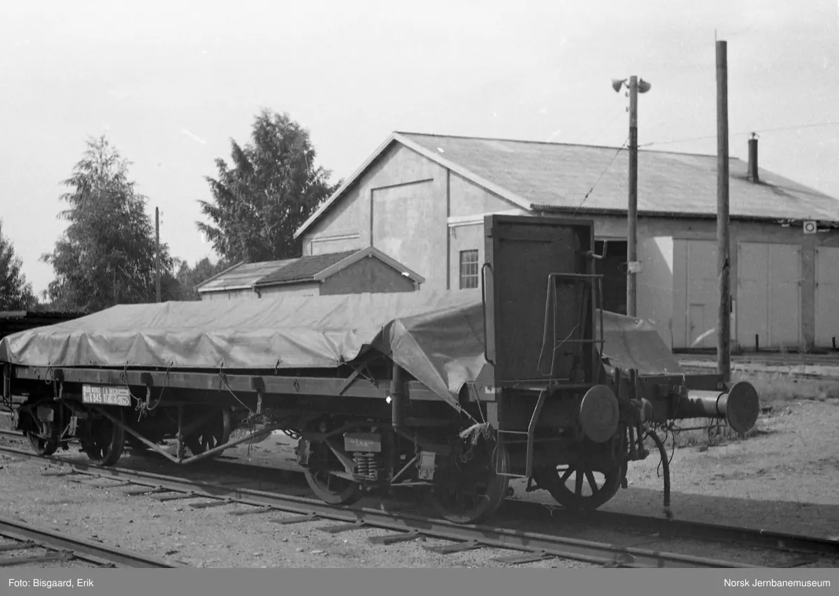 Plattformvogn litra To3 nr. 6845 på Ski stasjon - Norsk Jernbanemuseum ...