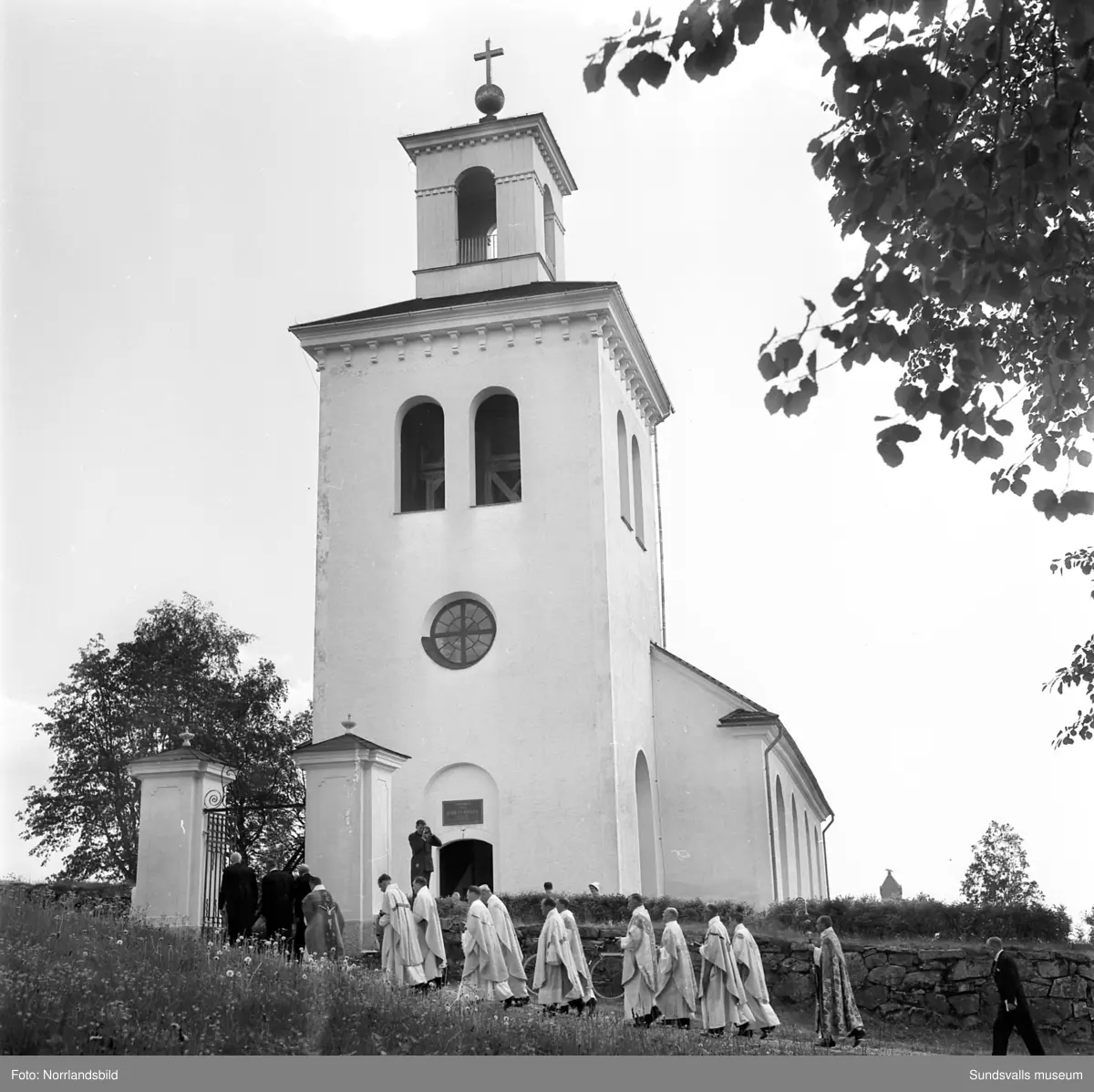 Kyrkoherdeinstallation i Ljustorps kyrka. - Sundsvalls museum / DigitaltMuseum