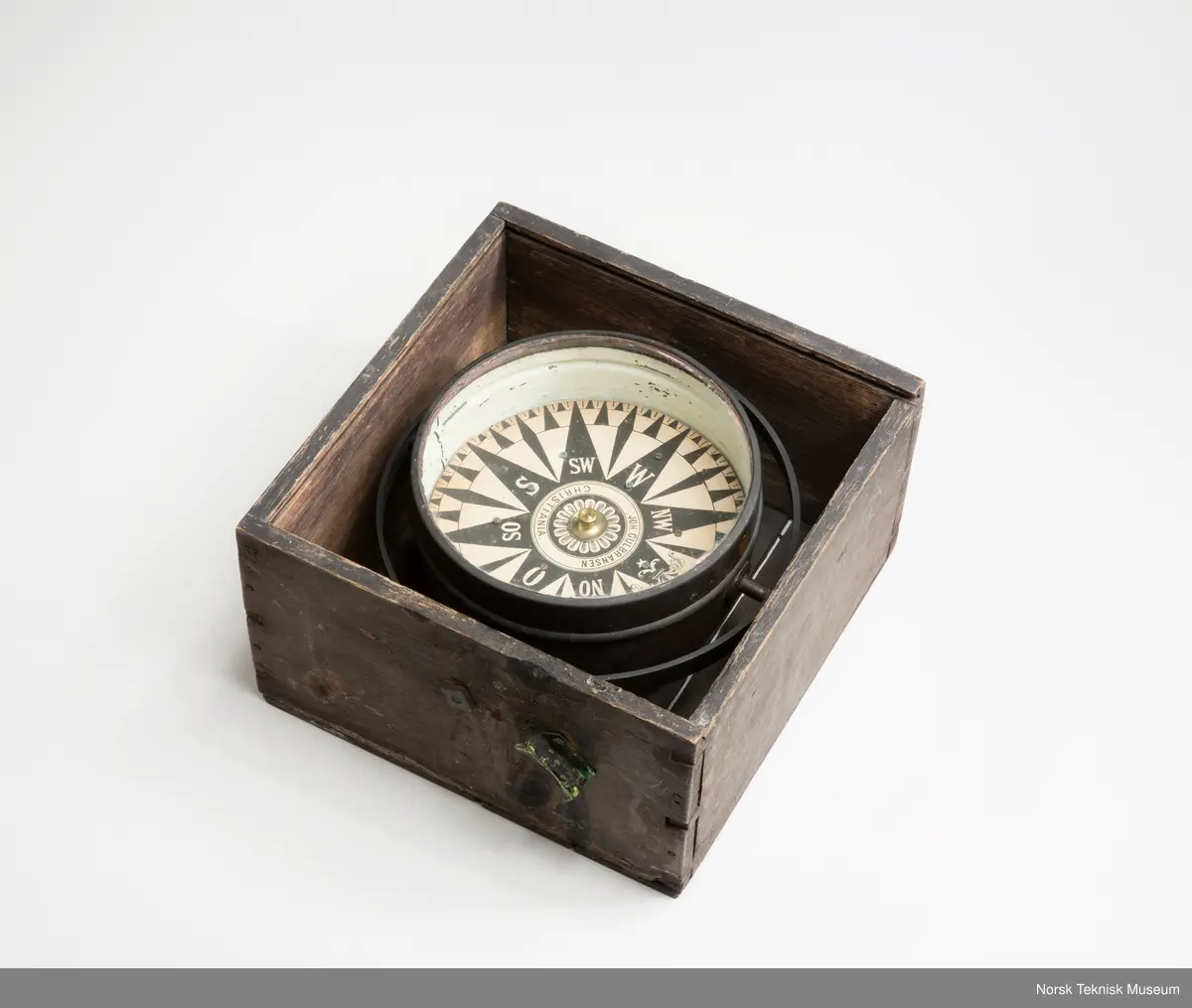 Kompass - Norsk Teknisk Museum / DigitaltMuseum