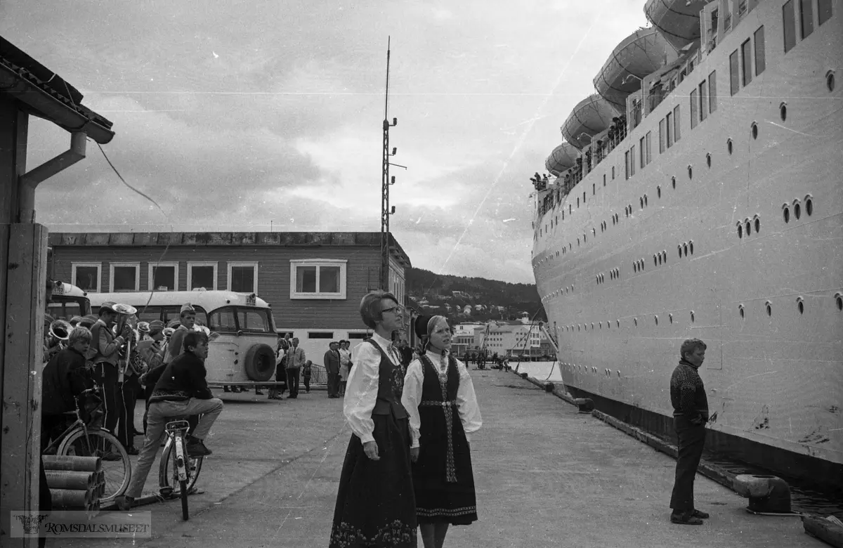 "Juli-august 1967"."Eckhoff - Jenny"."Renaissance" - Romsdalsmuseet ...