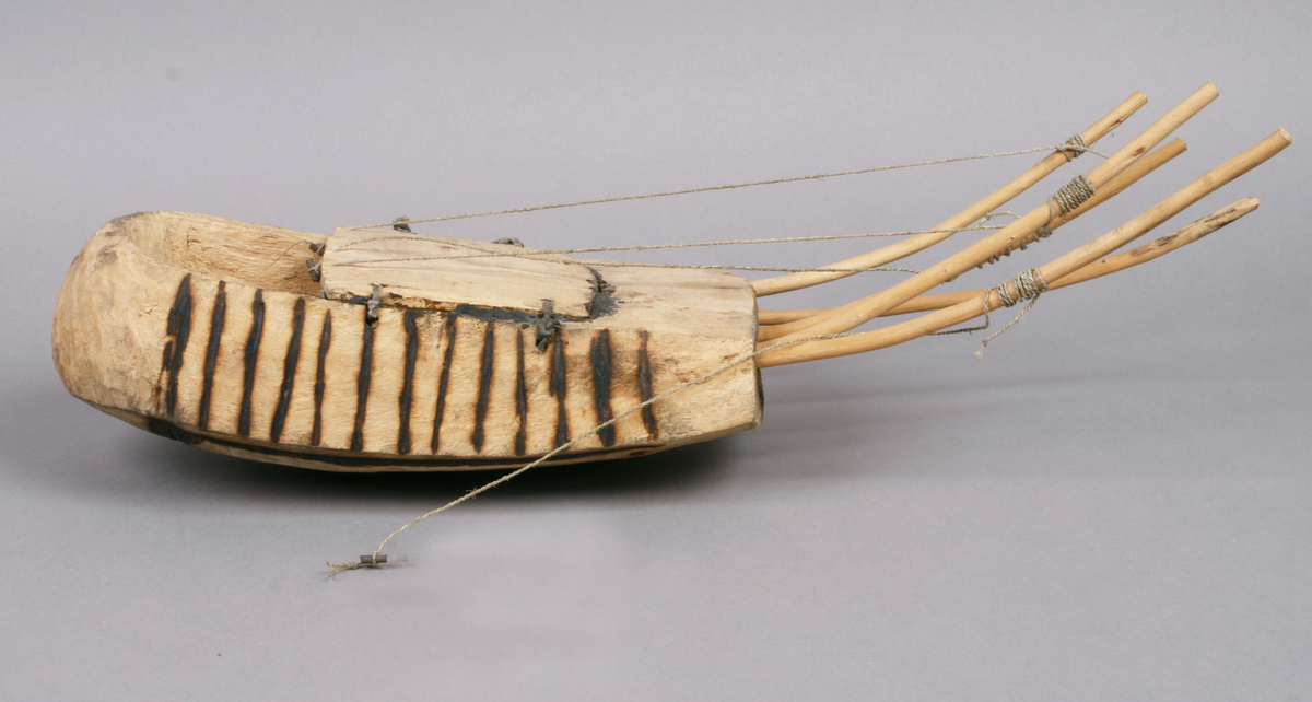 Guashi - Ringve Musikkmuseum / DigitaltMuseum