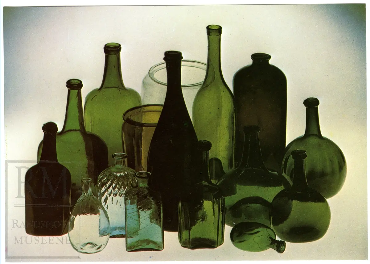 Hadelands Glassverk, 2700 Jevnaker, Norway. Bottles from Hadeland and ...
