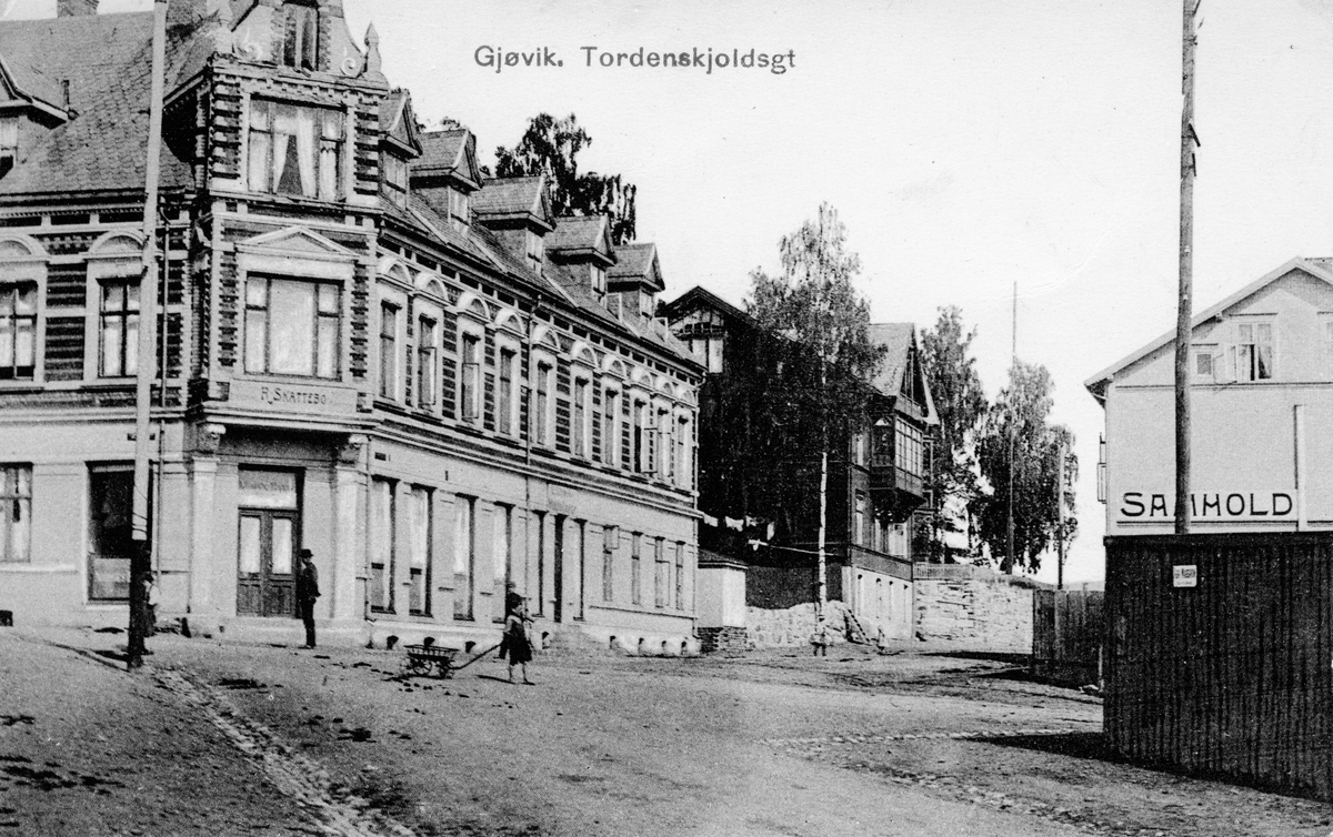 Postkort, krusset Bjørnsons gate Tordenskjolds gate, Grimsbygården ...