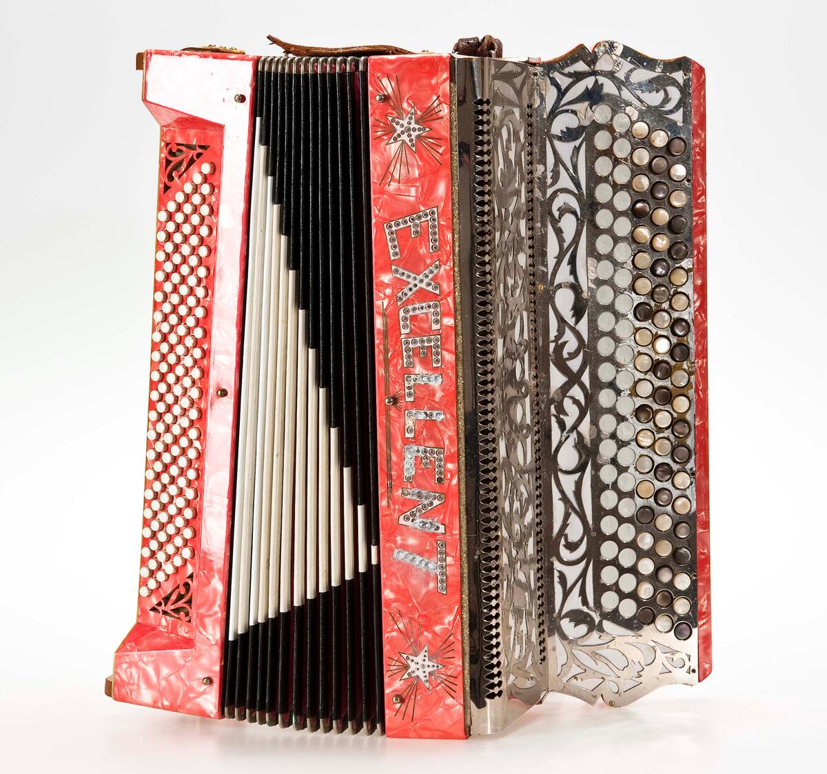 Dragspel - Västernorrlands museum / DigitaltMuseum