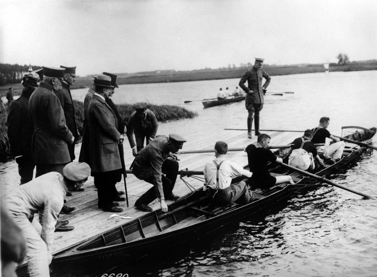 Tyska invalider i roddträning under första världskriget ...