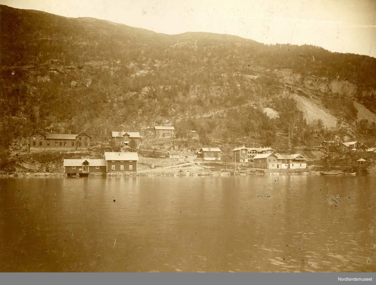 Furulund. Sett fra vannet ca 1895. Foto N.Helgesen, Bodø ...