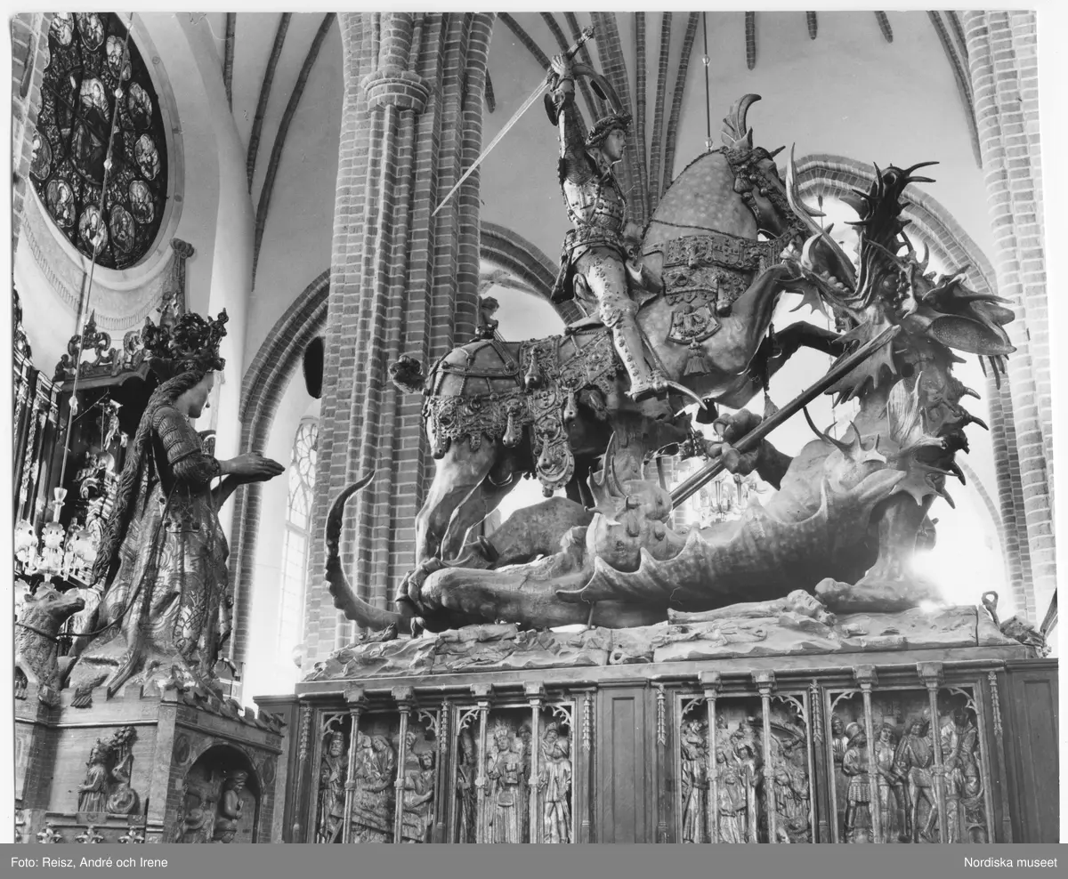 Stockholm. Skulpturgruppen St Göran och draken av Bernt Notke i ...