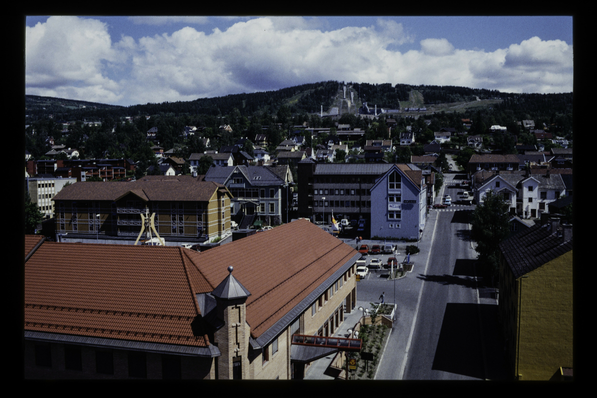Lillehammer like etter OL 1994. Tomtegata sett mot øst fra 8. et. i YK ...