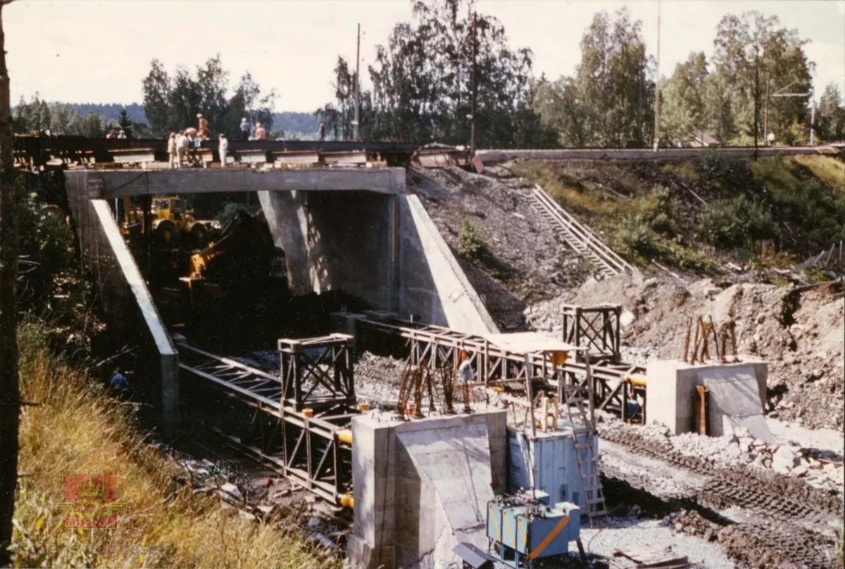 Gjennompressing av betongkulvert for veg ved Fagerli - ved Oppegård i ...