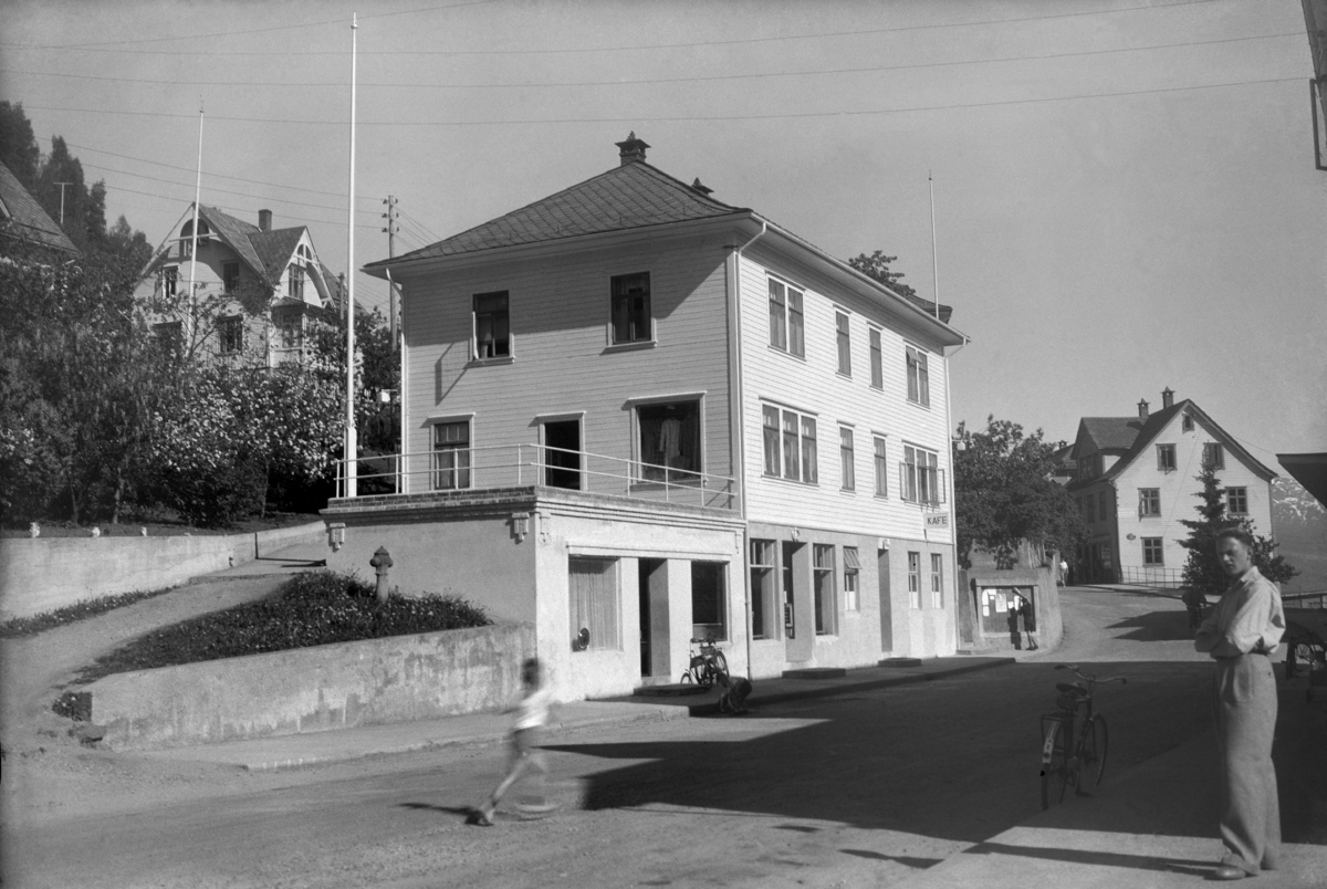 Lofthus fotografiske samling - Universitetsmuseet i Bergen, Fotobasen ...