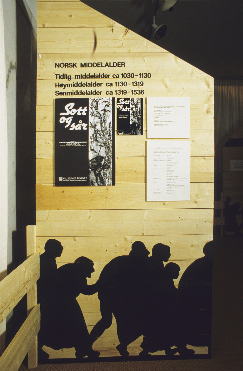 Utstillingen "Sott og sår. Sykdom og skade i middelalderen" i ...