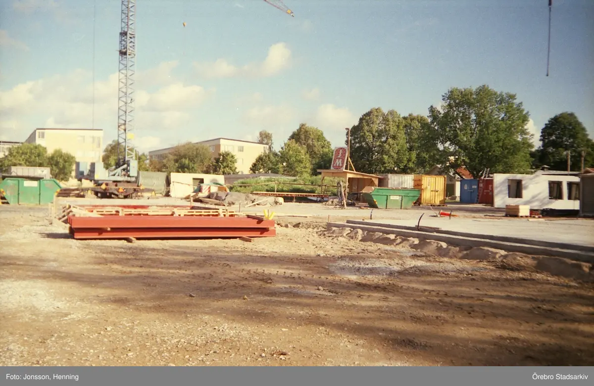 Byggnation av Väster Park, 2000 - Örebro Stadsarkiv / DigitaltMuseum