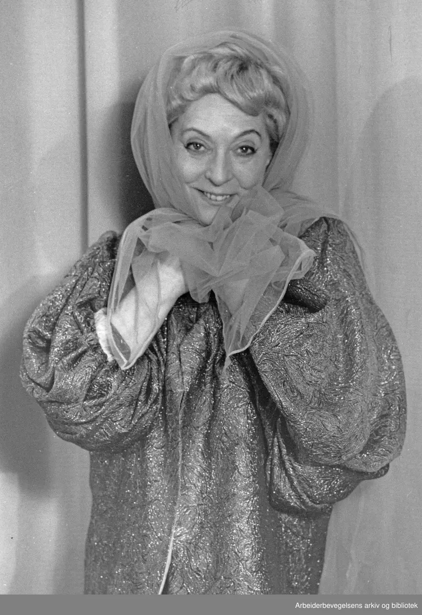 Lulu Ziegler, eg. Karen Margrethe Maria Ziegler-Andersen (1903 - 1973 ...