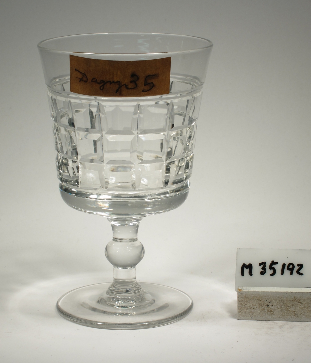 Vinglas - Kulturparken Småland / Smålands museum / DigitaltMuseum