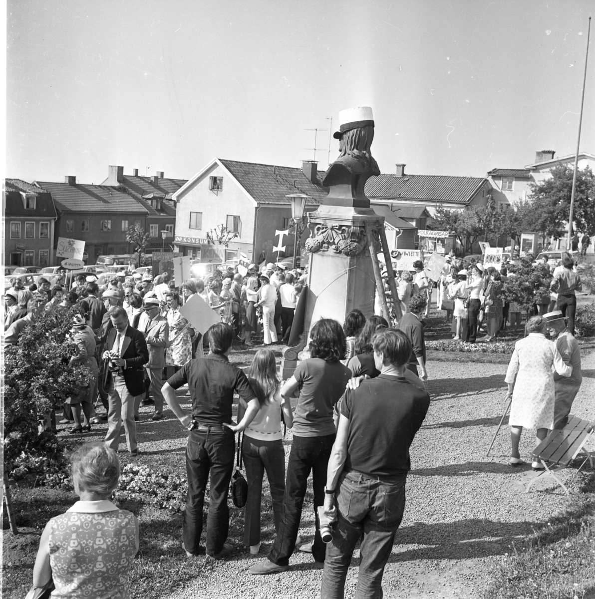 Studentexamen vid Grännaskolan 1971 - Grenna Museum– Andréexpeditionen Polarcenter / DigitaltMuseum
