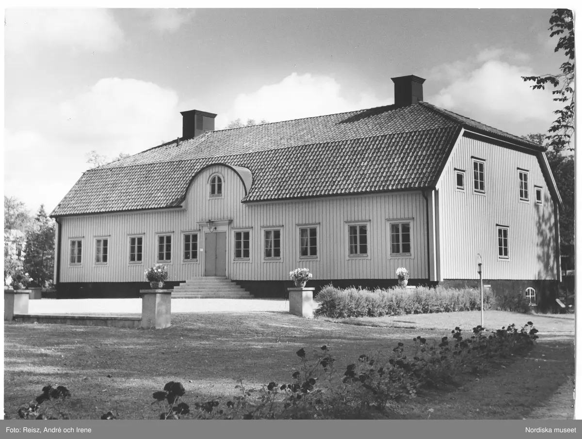 Västergötland. Kråks herrgård i Skara från 1700-talet. - Nordiska ...