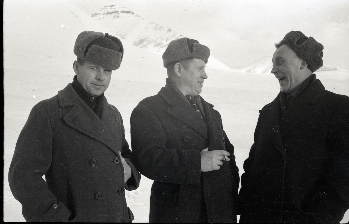 Bilde etter Abram I Gilbo, som var i Pyramiden i 1946-1948(oppbygging ...