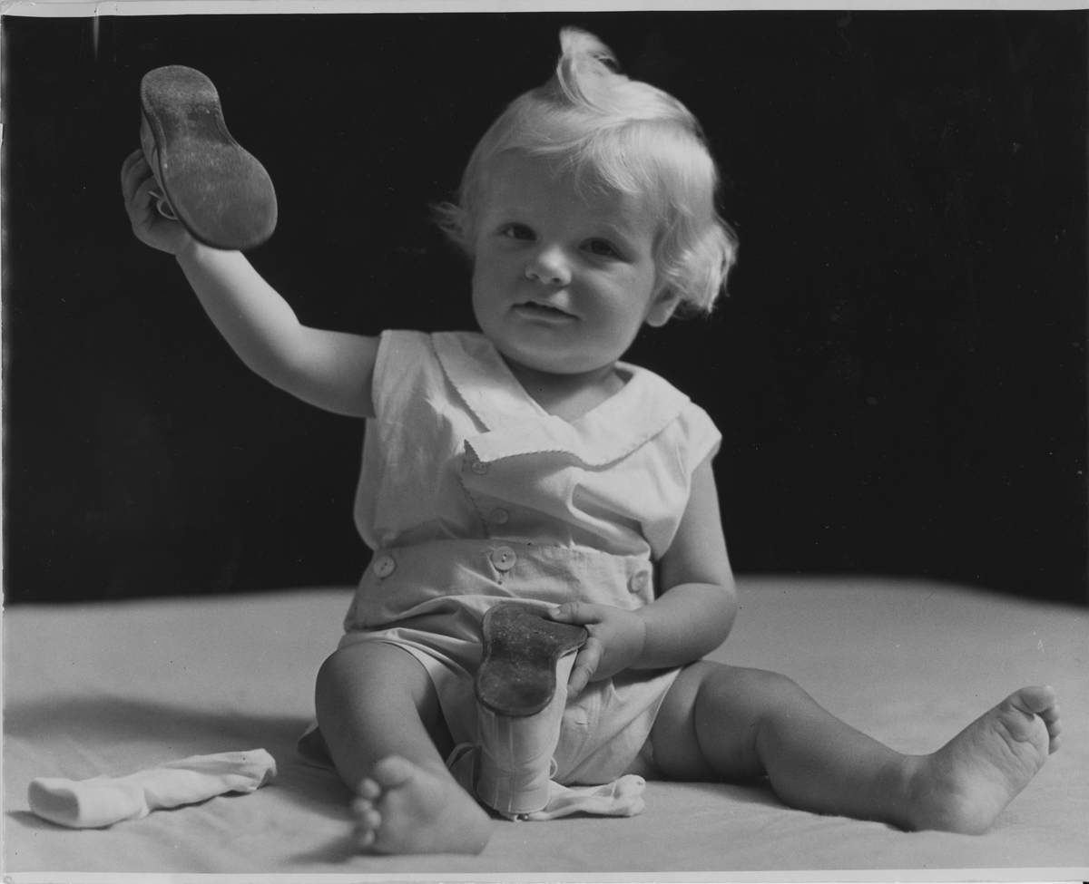 Reklambild Noblesse skokräm 1930-tal, - Länsmuseet Gävleborg ...