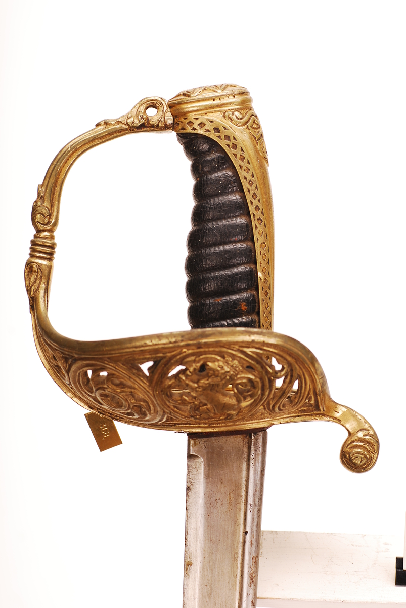 Infanterioffiserssabel M1856/66 - Forsvarets museer / DigitaltMuseum