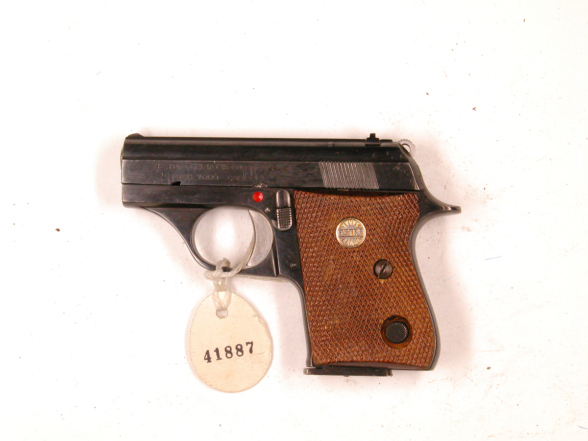 Pistol .22 LR Astra model 7000 - Forsvarets museer / DigitaltMuseum