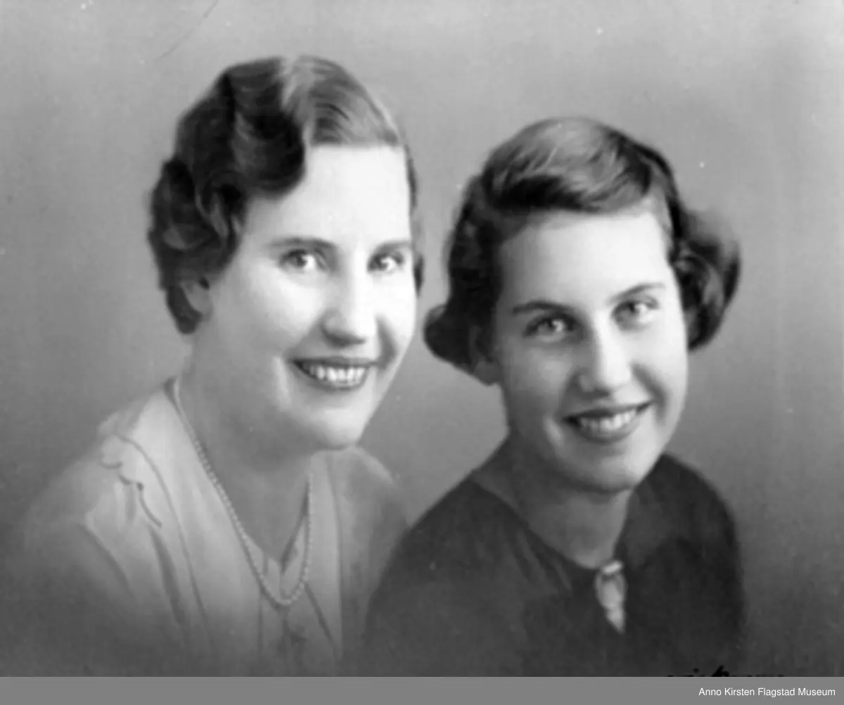 Kirsten Flagstad og datteren Else Marie ca 1934. Kirsten Flagstad and ...