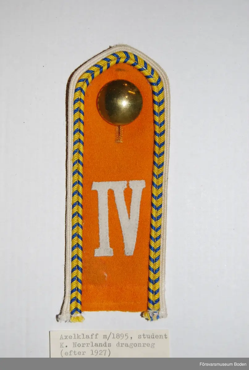 Axelklaff m/1895 - Försvarsmuseum Boden / DigitaltMuseum