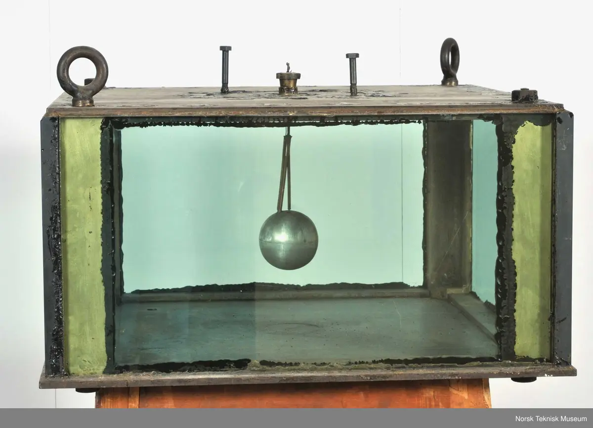 Terrella -#N# Norsk Teknisk Museum /#N# DigitaltMuseum