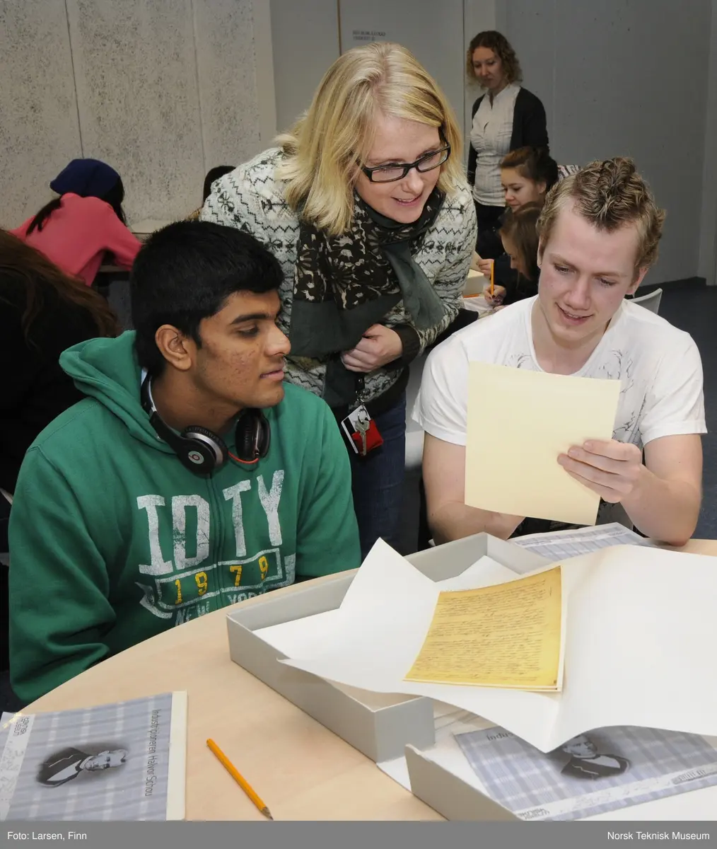 Elever fra Stovner videregående skole, 3 klasse, undervises av ...