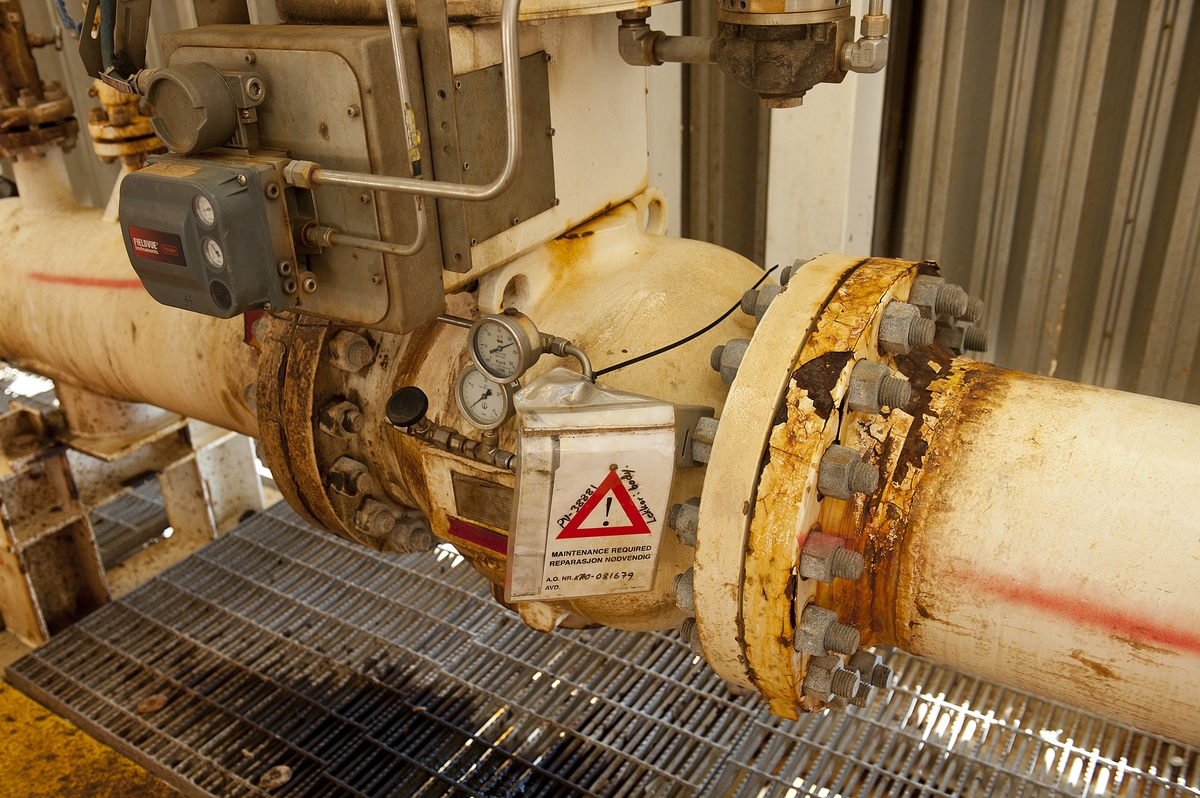 Valhall PCP (prosess & kompresjonsplattform). Alle rør er merket godt ...