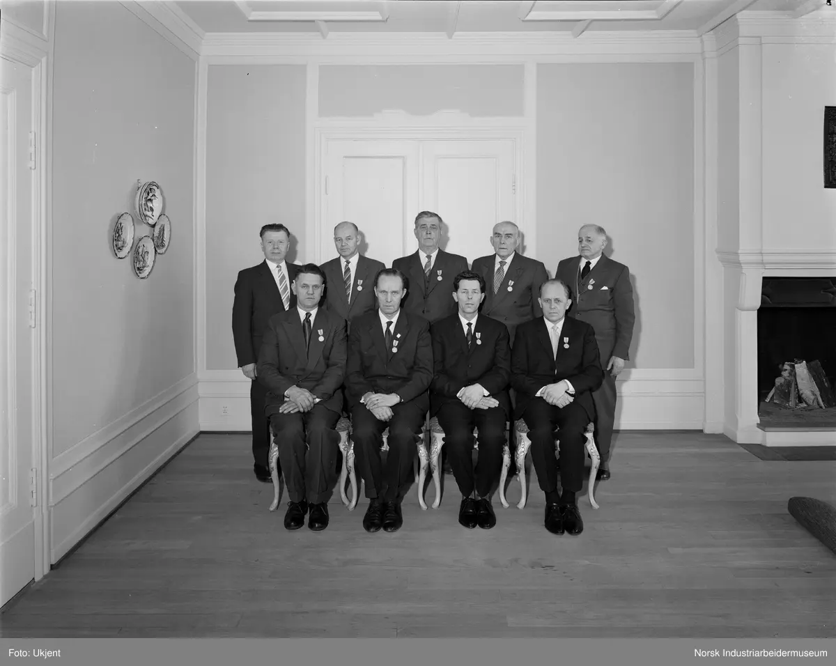 Admini, ved utdeling av Norges Vel's medalje. Gruppe. - Norsk ...