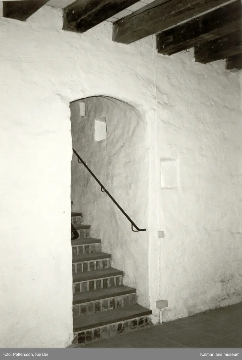Trappa inne på Kalmar slott. - Kalmar läns museum / DigitaltMuseum