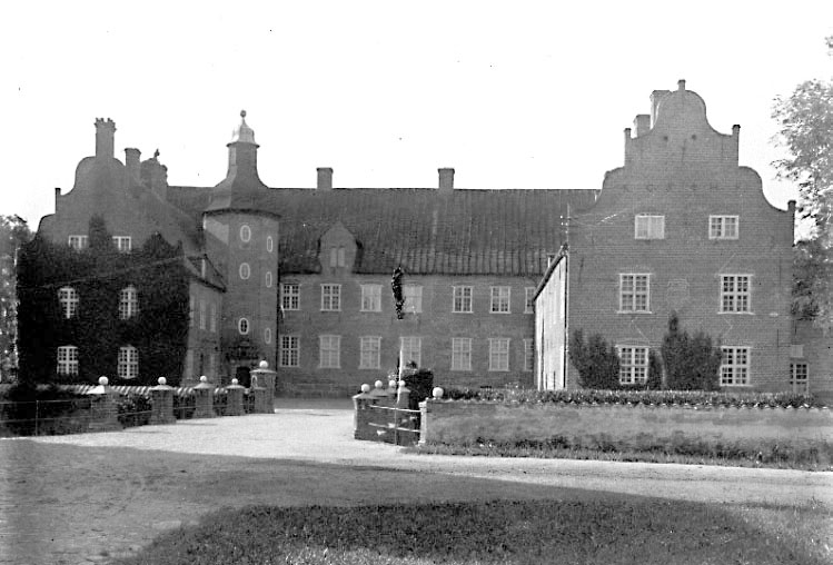 Trolle-Ljungby slott (fideikommiss), Fjälkinge. - Västergötlands museum ...