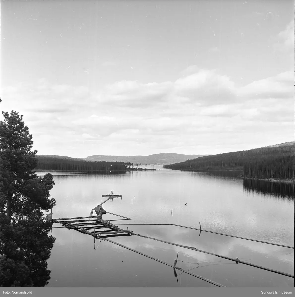 Torpshammars kraftstation, exteriör- och interiörbilder och vyer ...