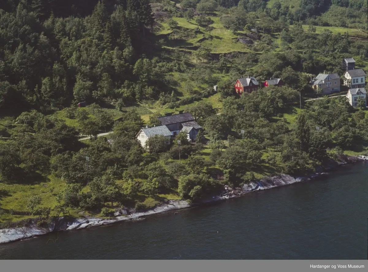 Flyfoto, Utne - Hardanger og Voss Museum / DigitaltMuseum