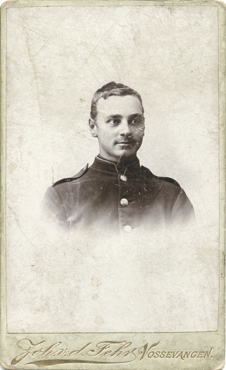 Soldat i uniform - Kraftmuseet / DigitaltMuseum