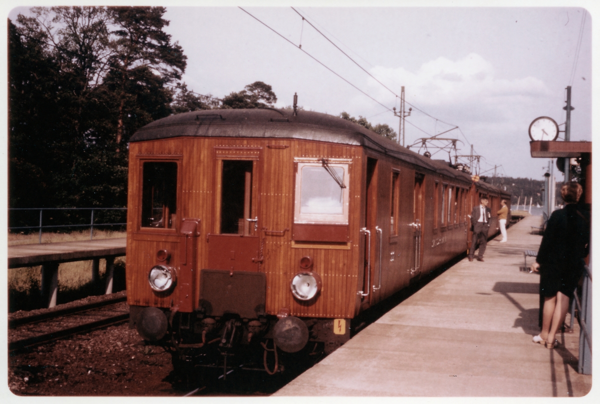 Rälsbuss, Stockholm - Saltsjöns Järnväg, SSnJ XCo 11. - Järnvägsmuseet ...