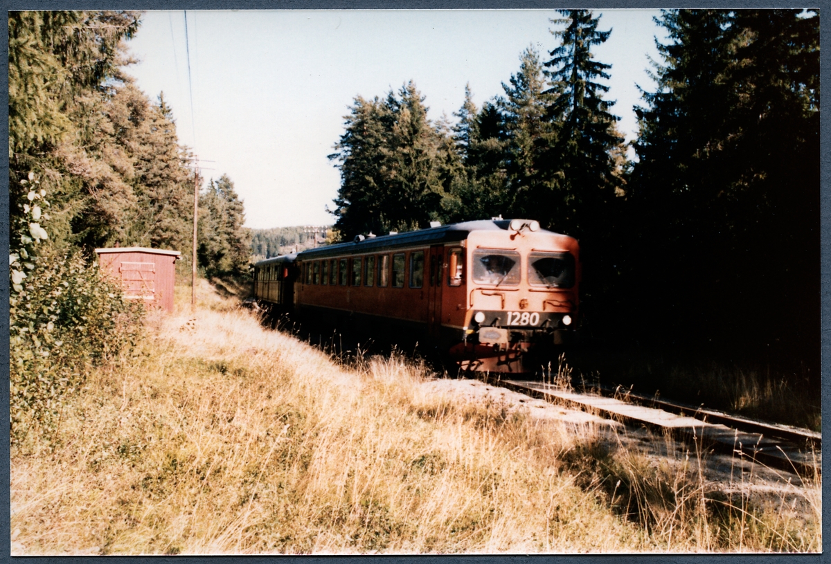 Rälsbuss Statens Järnvägar, SJ Y1 1280 på Kröderbanan i Norge ...