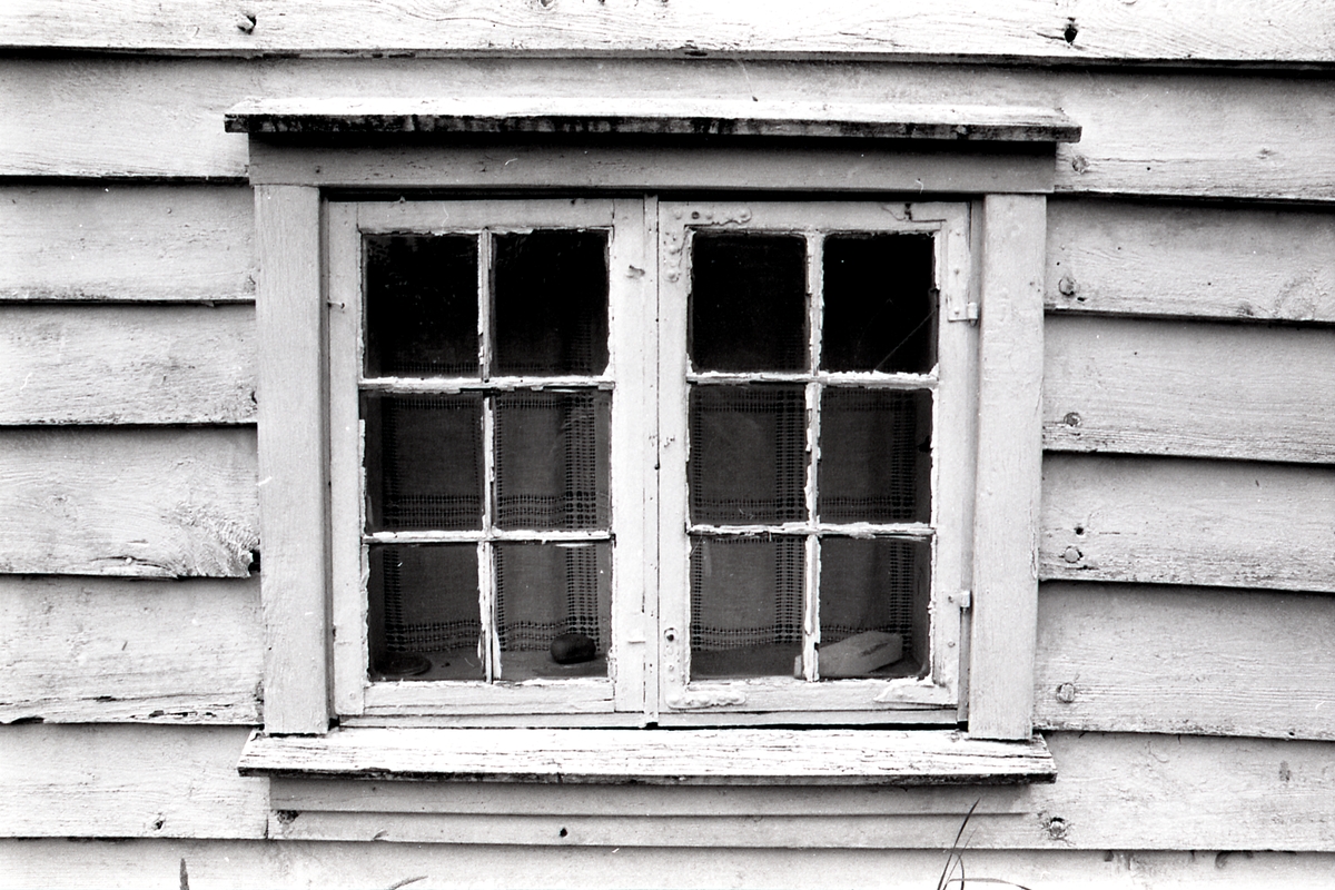 Våningshus, ved Stranda. Kalt skarprettarhuset. Det sto litt øst for ...