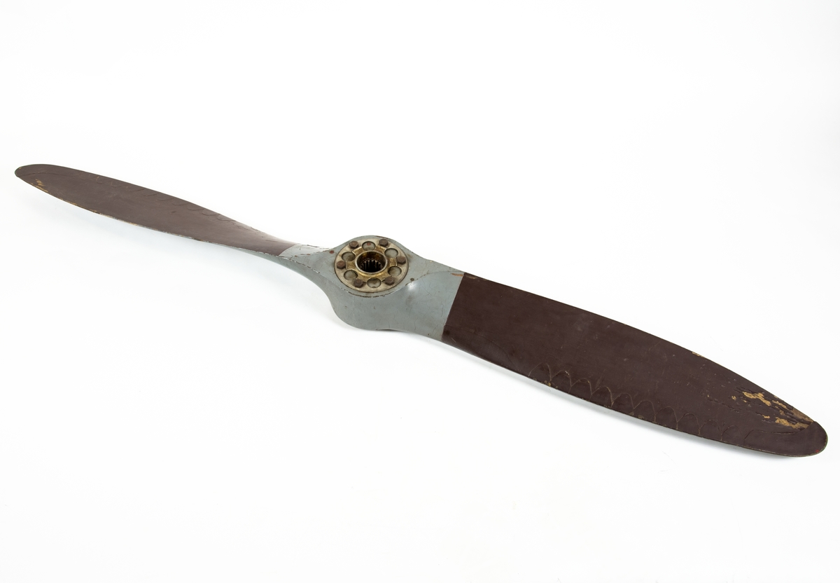 Flygplanspropeller - Flygvapenmuseum / DigitaltMuseum