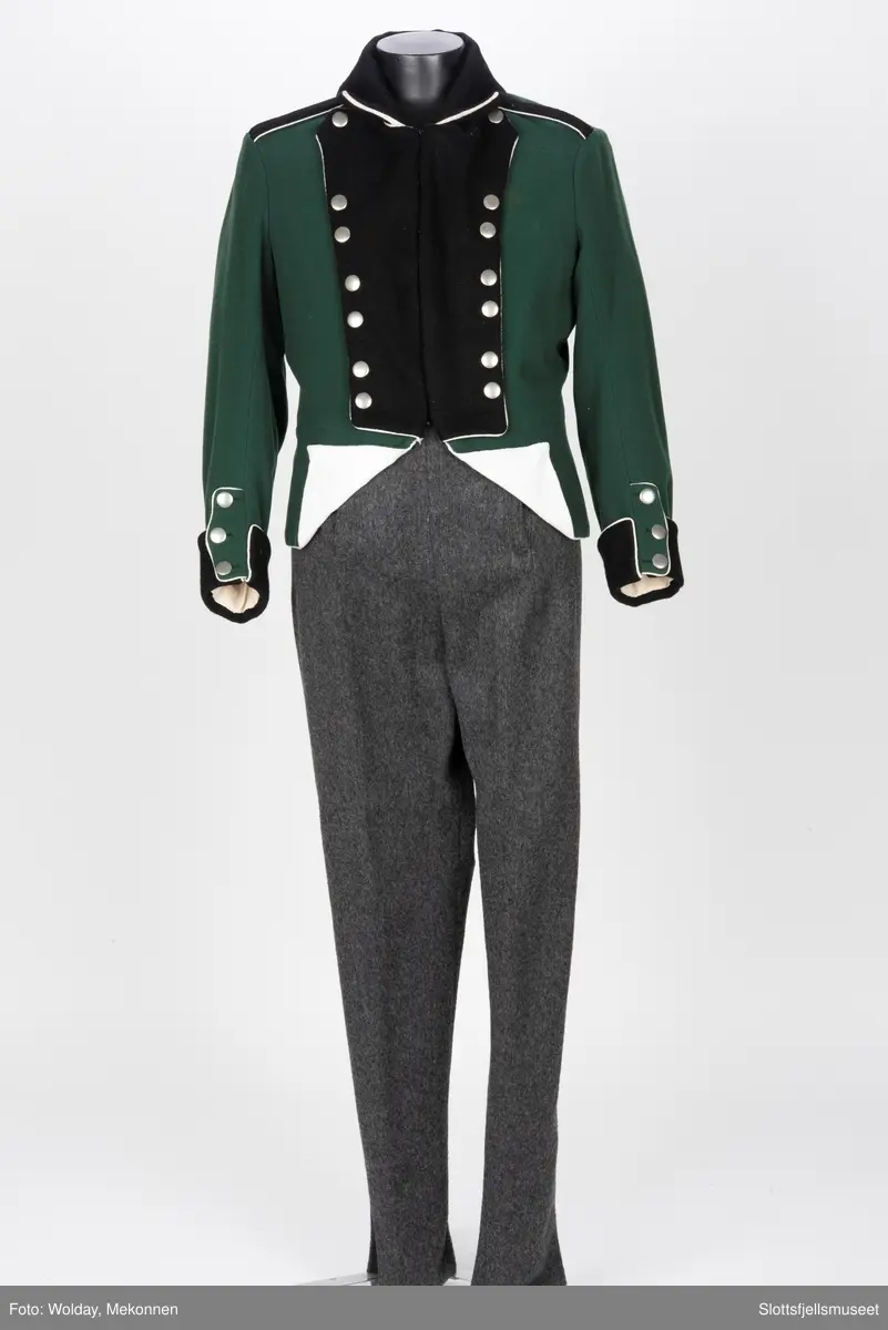 Uniform - Slottsfjellsmuseet / DigitaltMuseum
