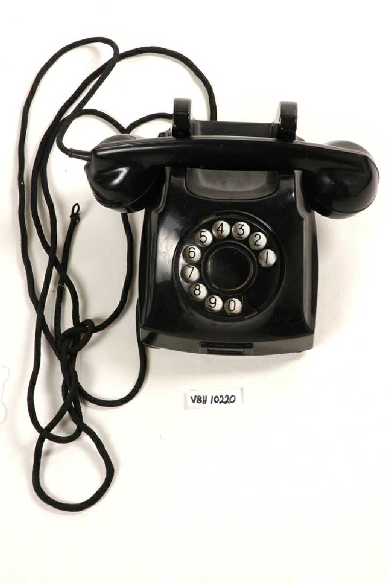 Telefon - Helgeland Museum / DigitaltMuseum