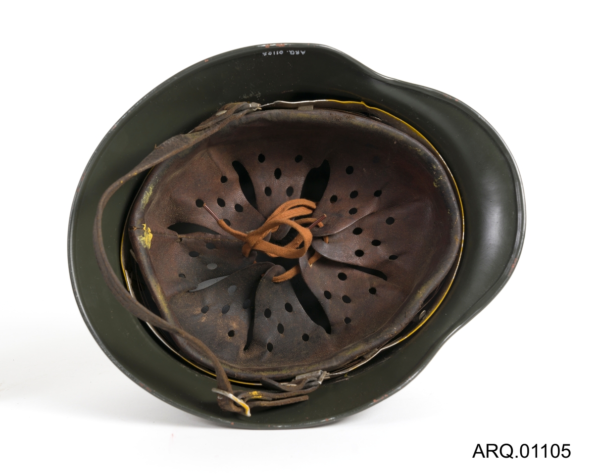 Hjelm - Arquebus krigshistorisk museum / DigitaltMuseum
