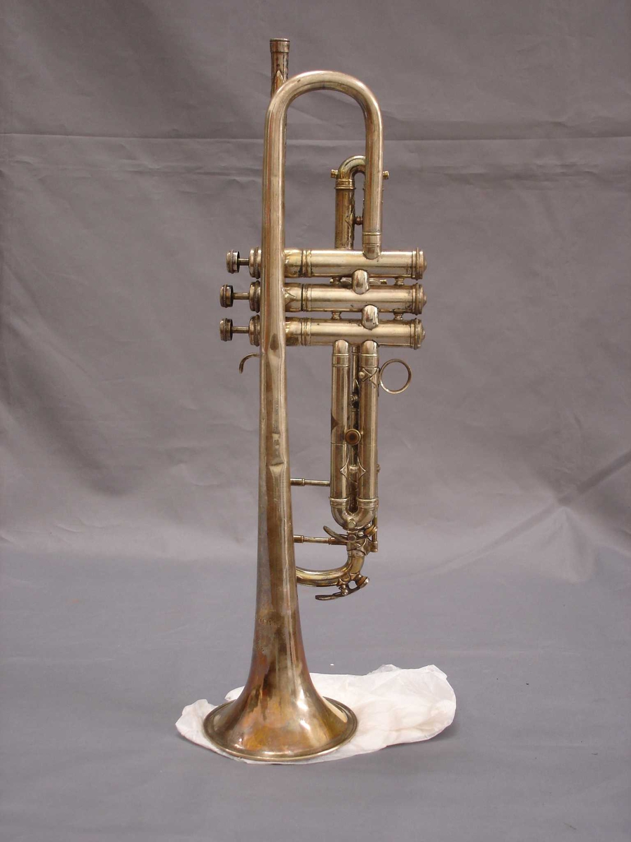 Trompet - Ringve Musikkmuseum / DigitaltMuseum